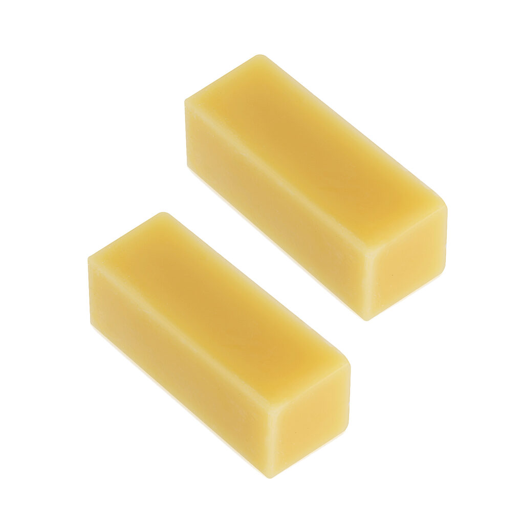 Gilly’s Beeswax Blocks – 95g – QLD Lamp Oil Supplies